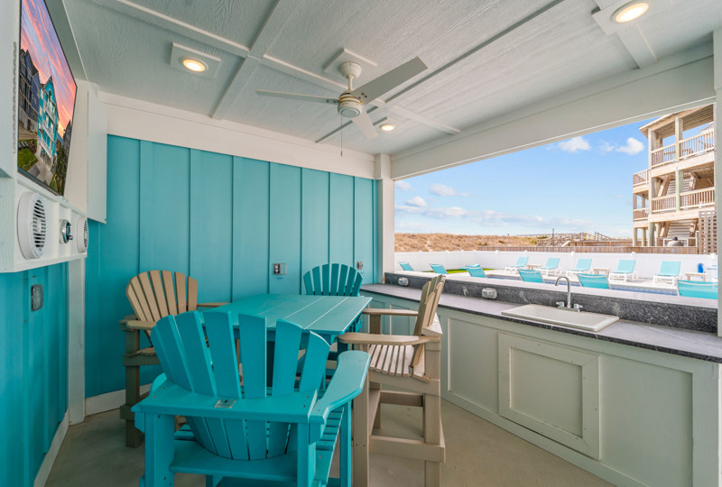 Hatteras Holiday - #1093 | Surf or Sound