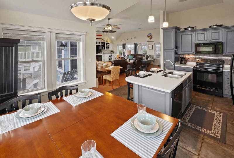 Squid Row - #988 | Surf or Sound