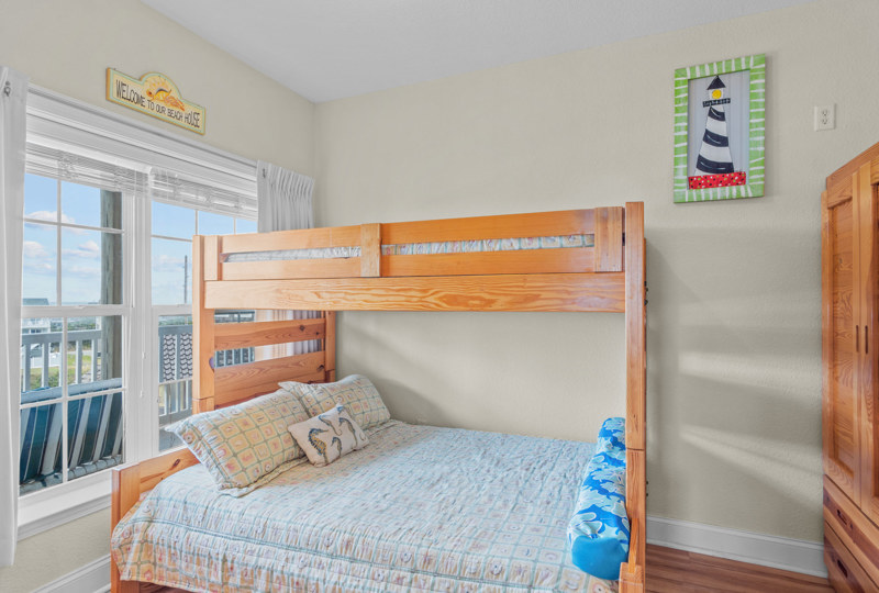 Sunset Corner - #1170 | Surf or Sound