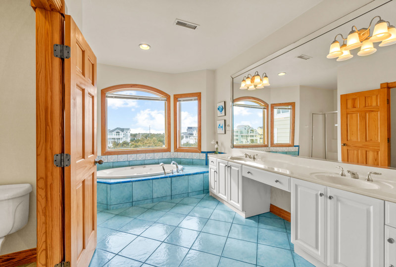 Neptune's Nest - #400 | Surf or Sound